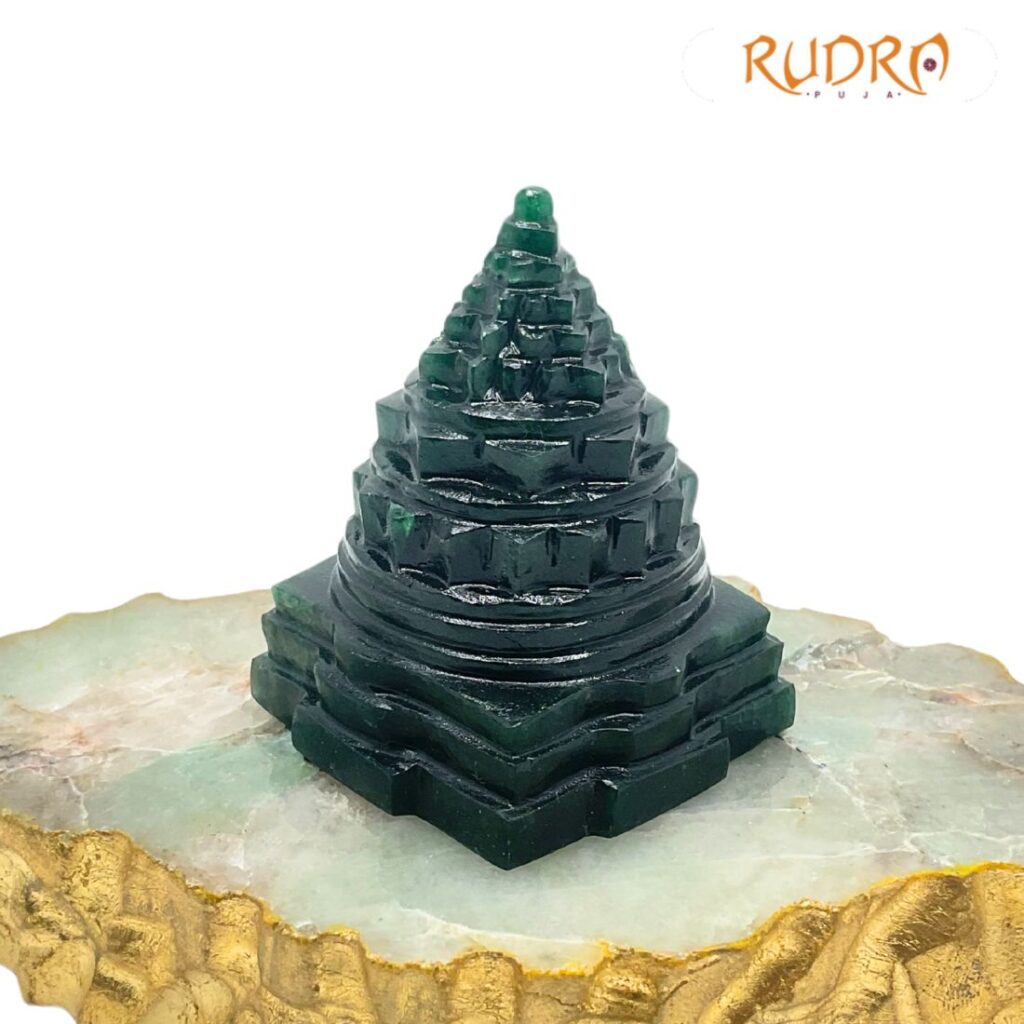Buy Green Jade Margaz Shree Yantra 3.25 Inches – 367 Grams Online ...